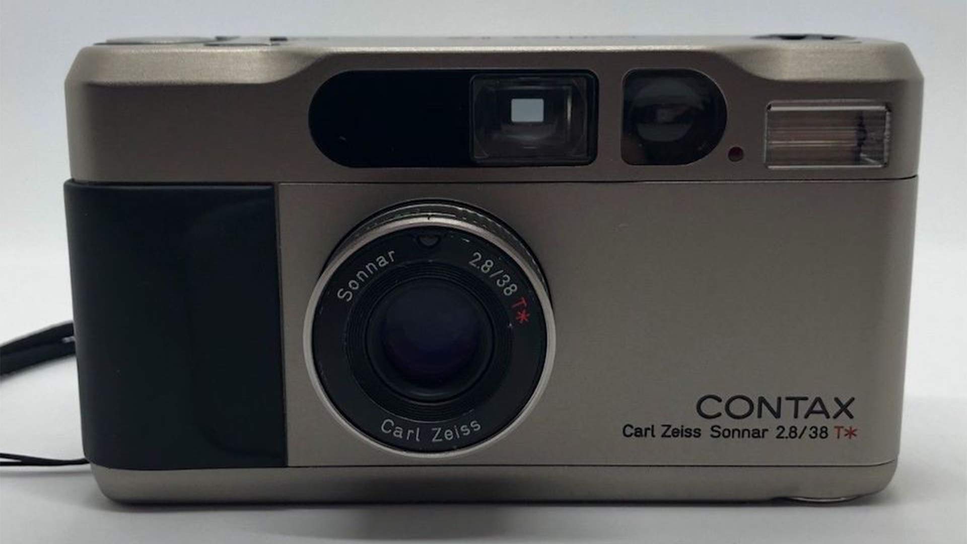 Contax T2 Compact Camera — Specs, Reviews, Used Prices | GearFocus